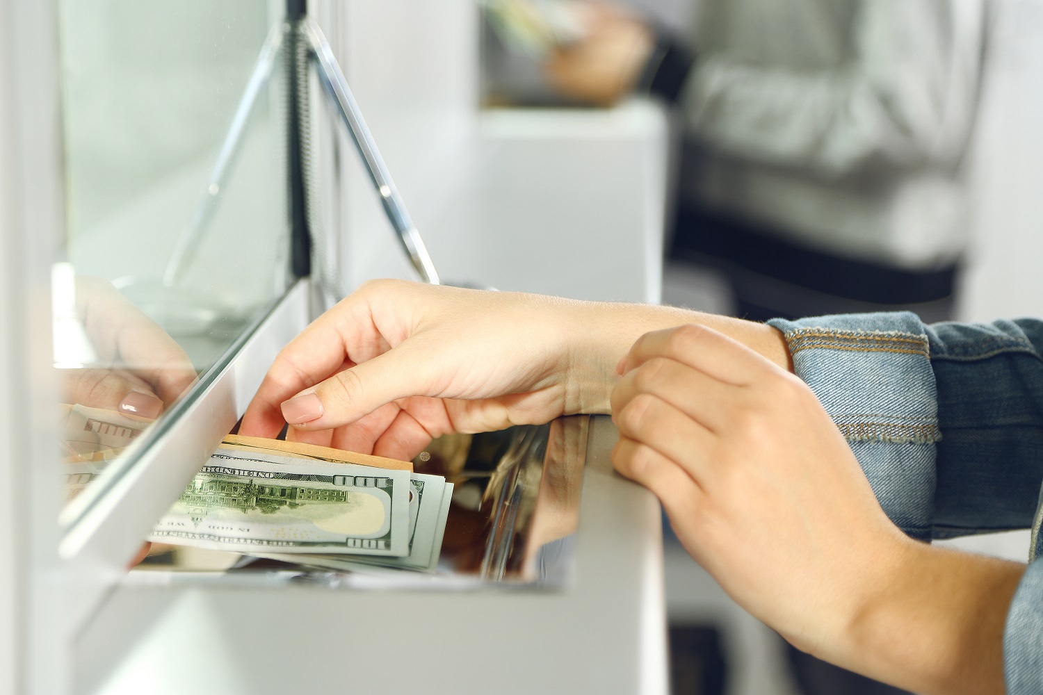 About Us – Wang & Company Money Changer